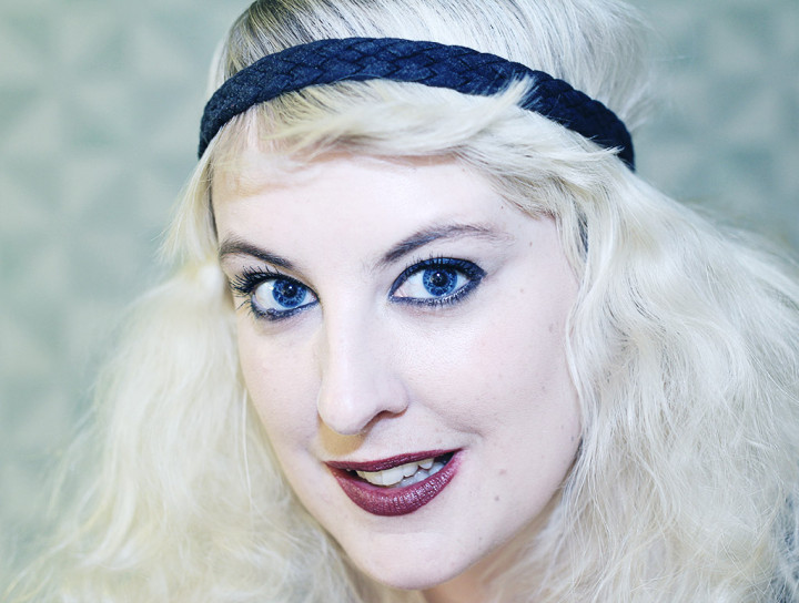 Two headed girl – helly and the dream of horses